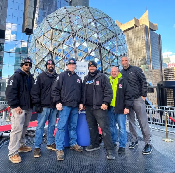 Times Square Rings in the New Year with Help from IBEW Local 3 Members ...